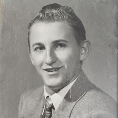 Kenneth Lowe (-2024) | Obituary