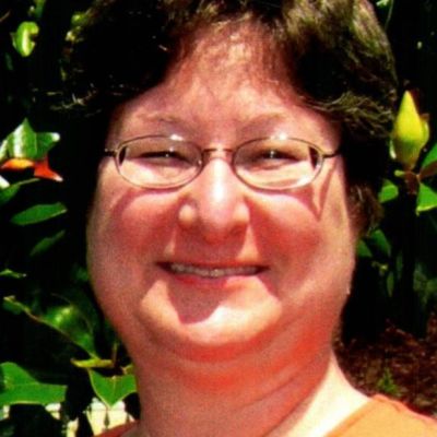 Apfel Wolfe Funeral Home Memorials and Obituaries | We Remember