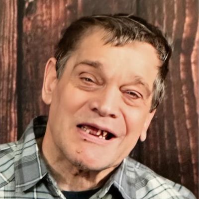 Swem Chapel Memorials and Obituaries | We Remember