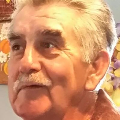 Wiederspahn-Radomsky Chapel Memorials and Obituaries | We Remember