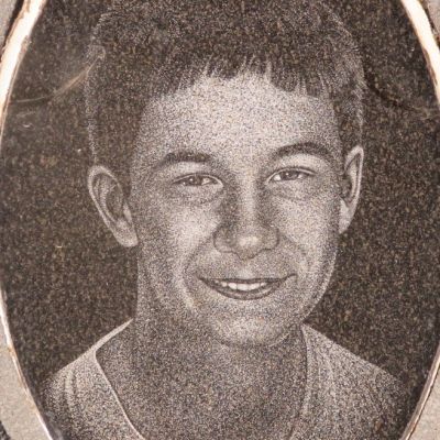 Robert Macy (1975-1992) | Obituary