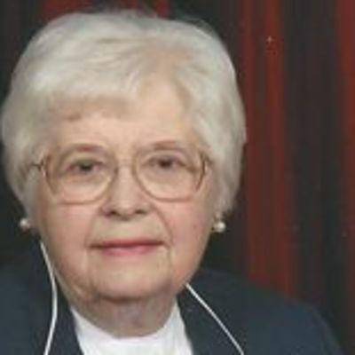 Elizabeth Senft (1922-2015) | Obituary