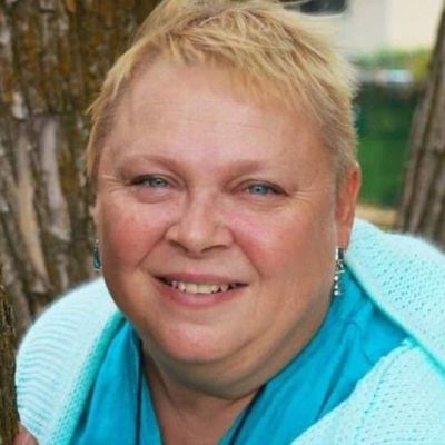 Elizabeth Feathers (1960-2021) | Obituary