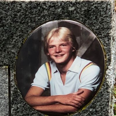 Todd Harris (1968-1997) | Obituary